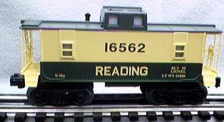 Lionel 0 READING CENTER CUPOLA CABOOSE