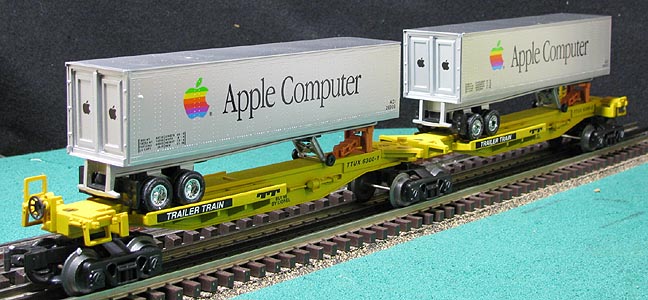 Lionel 0 APPLE COMPUTER TTUX W/TRAILERS (1998)