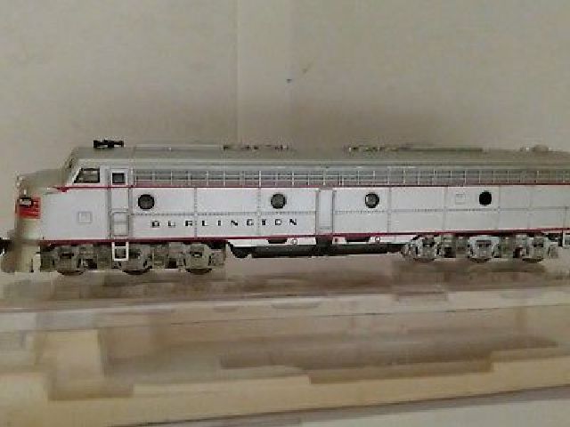 Lionel 0 LIFE-LIKE 7846 N SCALE DIESEL LOCOMOTIVE EMD GP38 -2 CONRAIL 7941