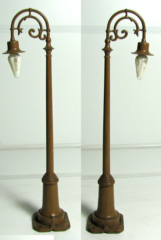 Lionel 0 LIONEL 61 STANDARD GAUGE LAMP POST